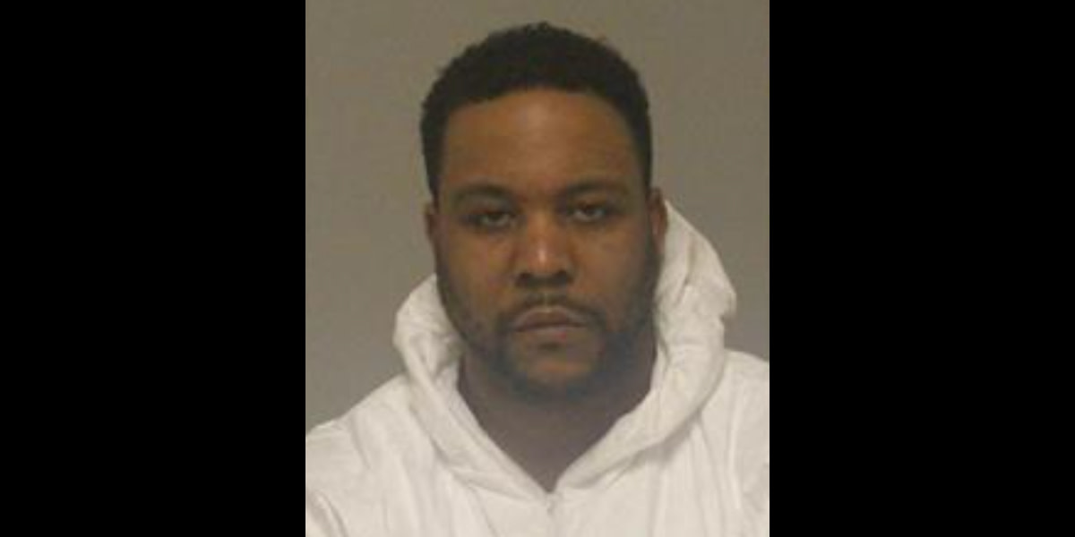 Charges: Man posed as UPS delivery before fatally shooting 3 in front ...