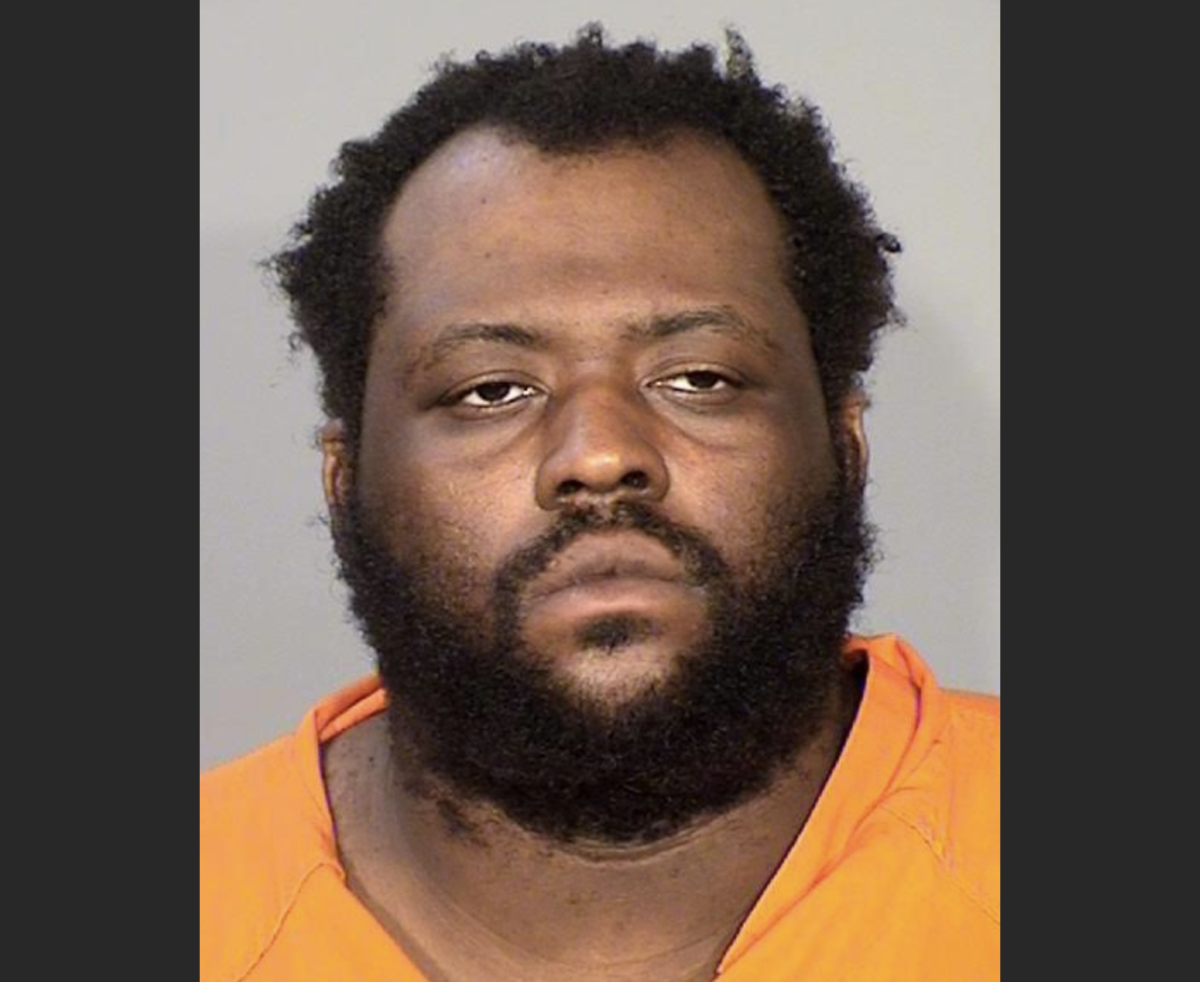 St. Paul bar bouncer killed man who spat on him, charges say - Bring Me ...