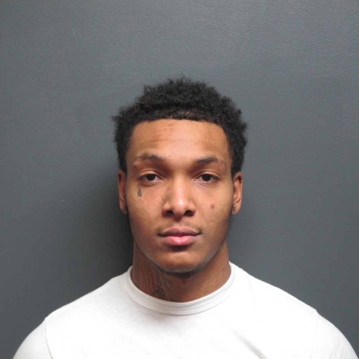 Moorhead police find wanted man who triggered shelter-in-place alert ...