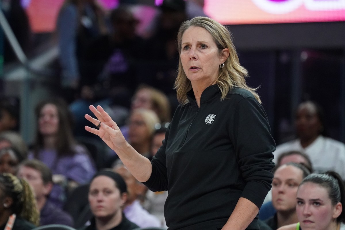 'Two places at once': WNBA roasted after botching Cheryl Reeve Hall of ...