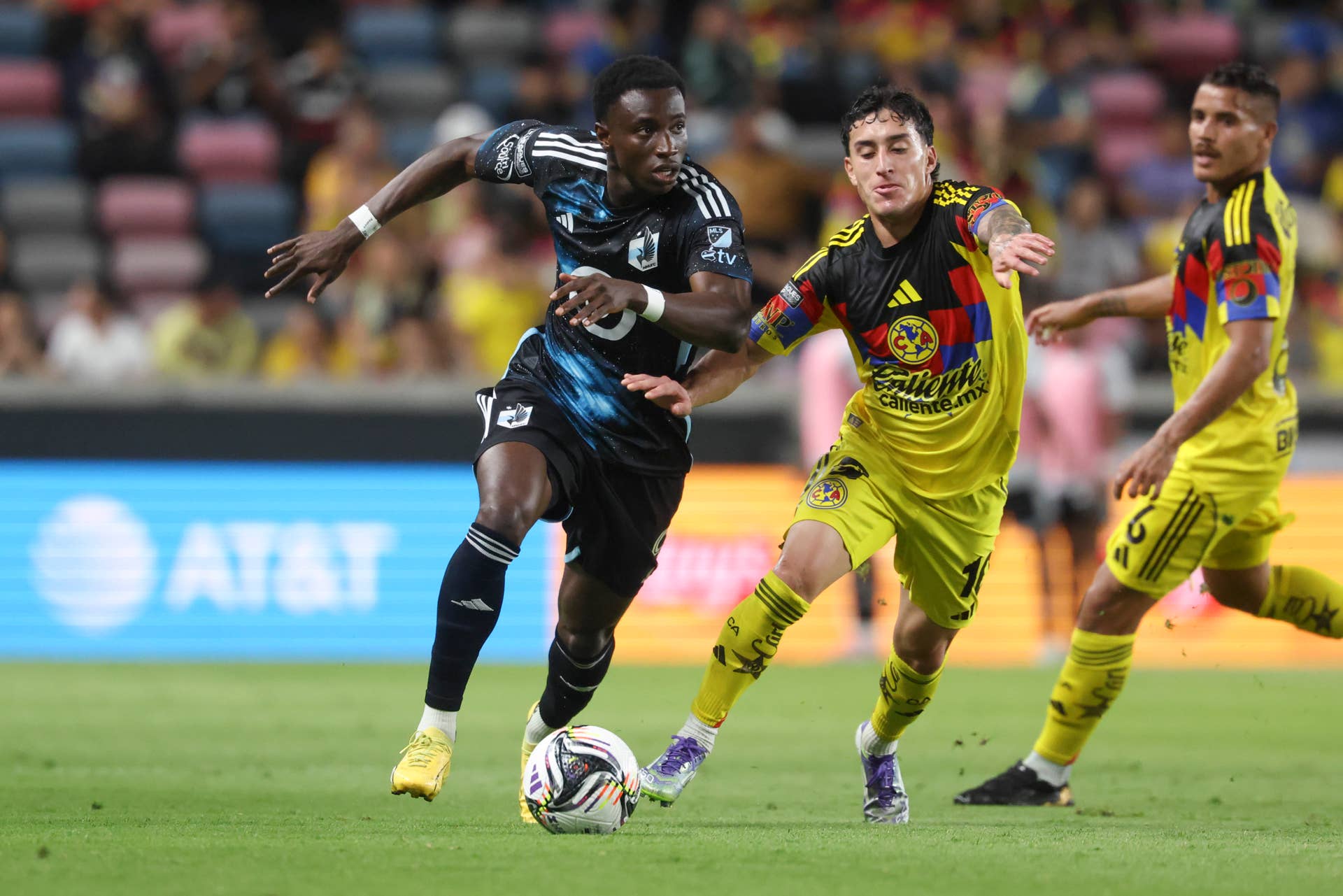 Kelvin Yeboah, Carlos Harvey to miss remainder of Loons' regular season ...