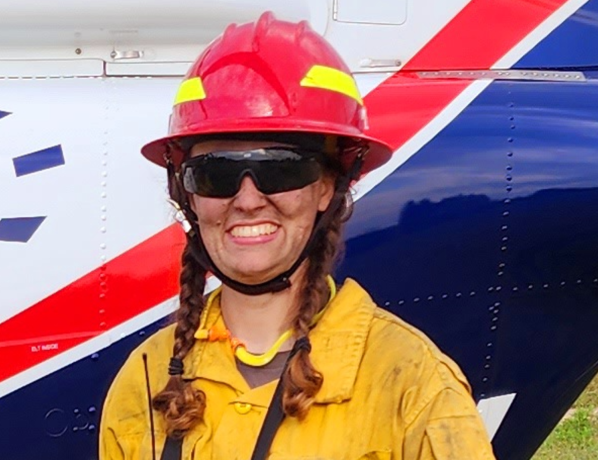 Firefighter from Minnesota dies after being struck by tree during burn ...