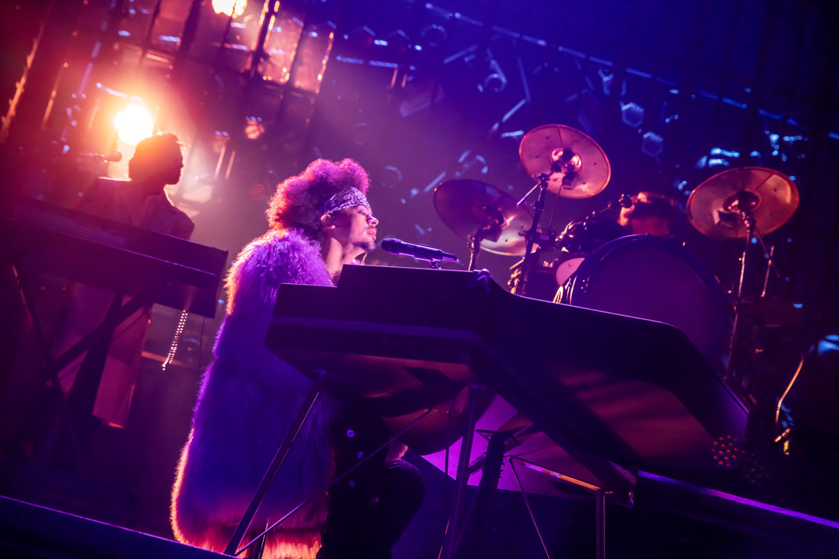 Both exciting and frustrating, 'Purple Rain' musical premieres in ...