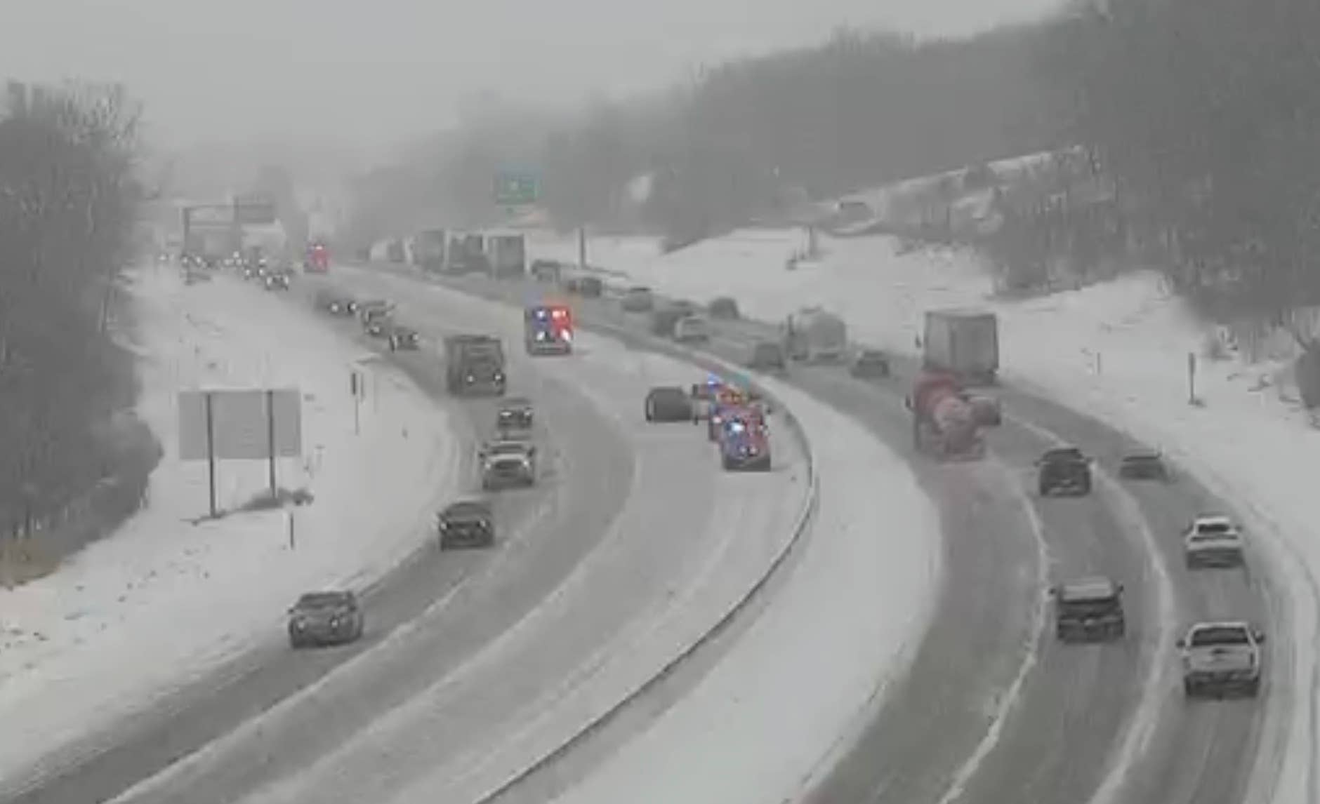 Persistent snow causing major problems on Twin Cities roads Friday ...