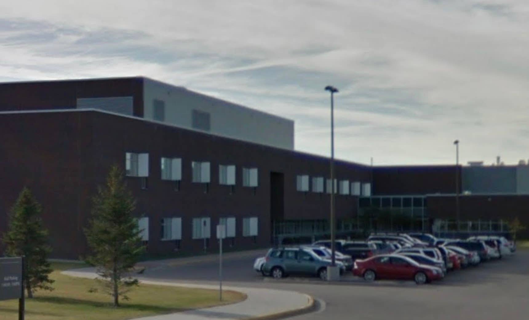 Police: 13-year-old boy brought 1,500 fentanyl pills to middle school ...