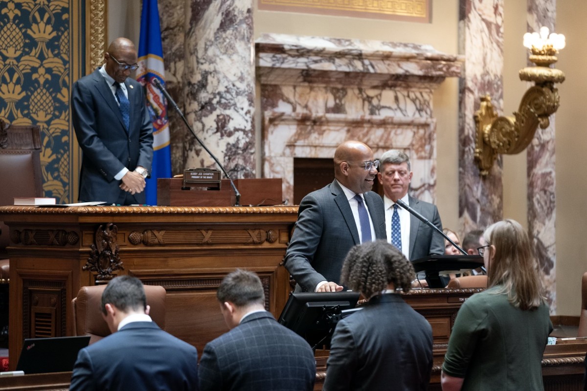 Rev. DeWayne Davis announces run for Minneapolis Mayor in 2025 - Bring ...