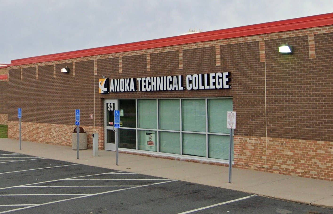 One injured after being stabbed with a screwdriver at Anoka Technical ...
