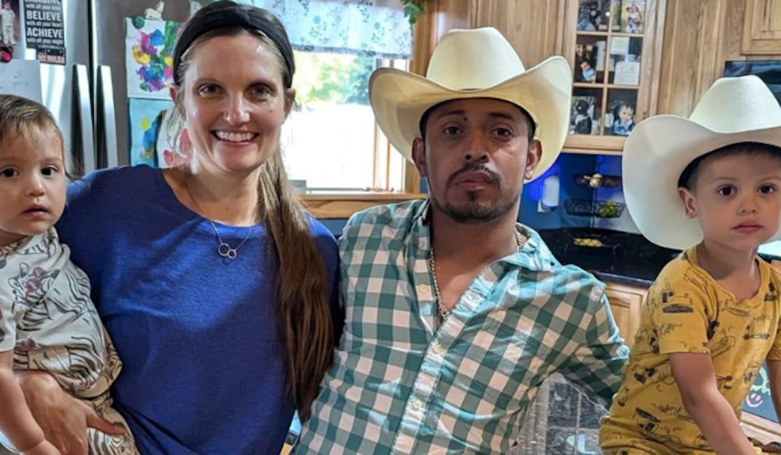 Community rallies around family who lost 'absolutely everything' in ...
