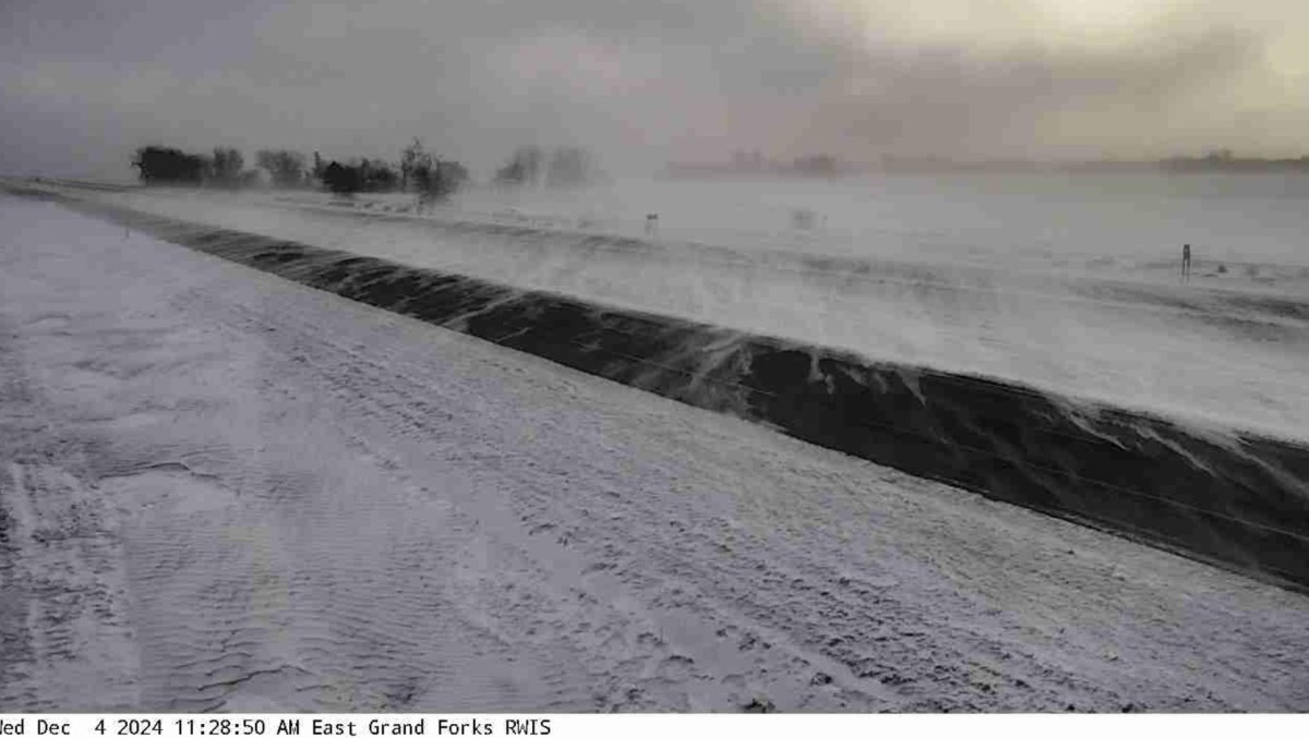 Snow squall brings whiteout to Twin Cities; no-travel advised in NW Minnesota - Bring Me The News