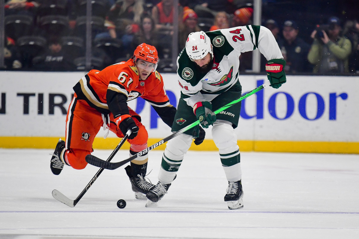 Wild blow out Ducks for fifth straight victory - Bring Me The News