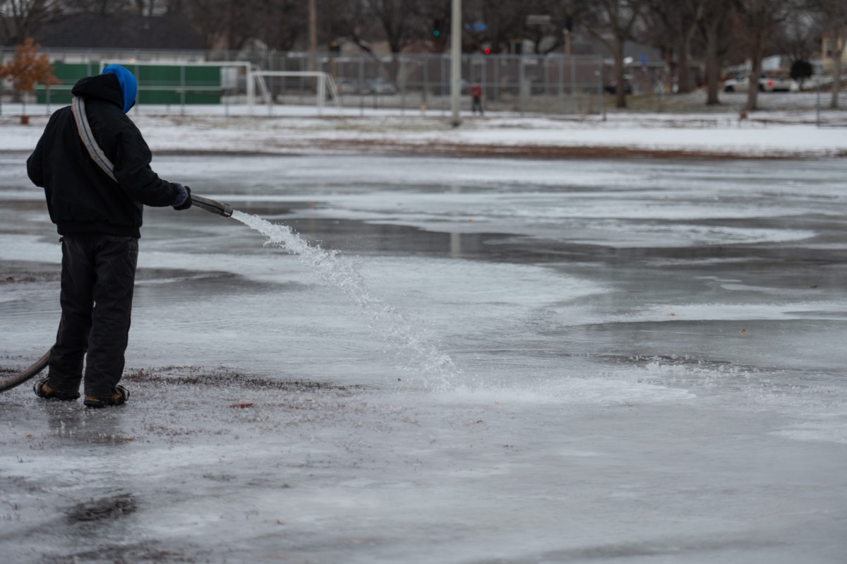 Minneapolis 'optimistic' outdoor rinks will open by winter break ...