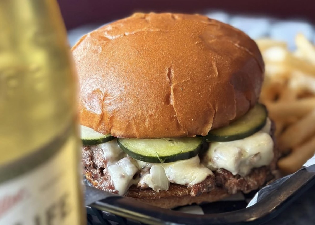 Burger Dive leaving food hall, moving into larger space at Rosedale ...