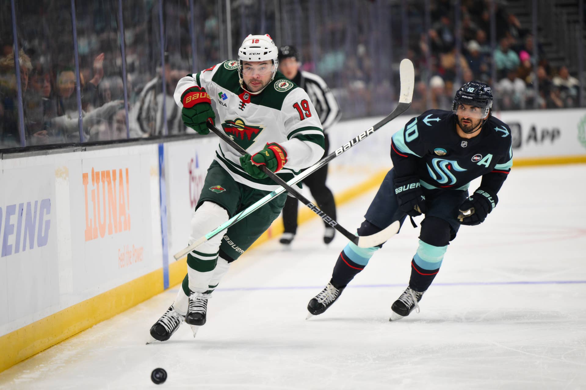 Filip Gustavsson helps Wild hang on for win over Kraken - Bring Me The News