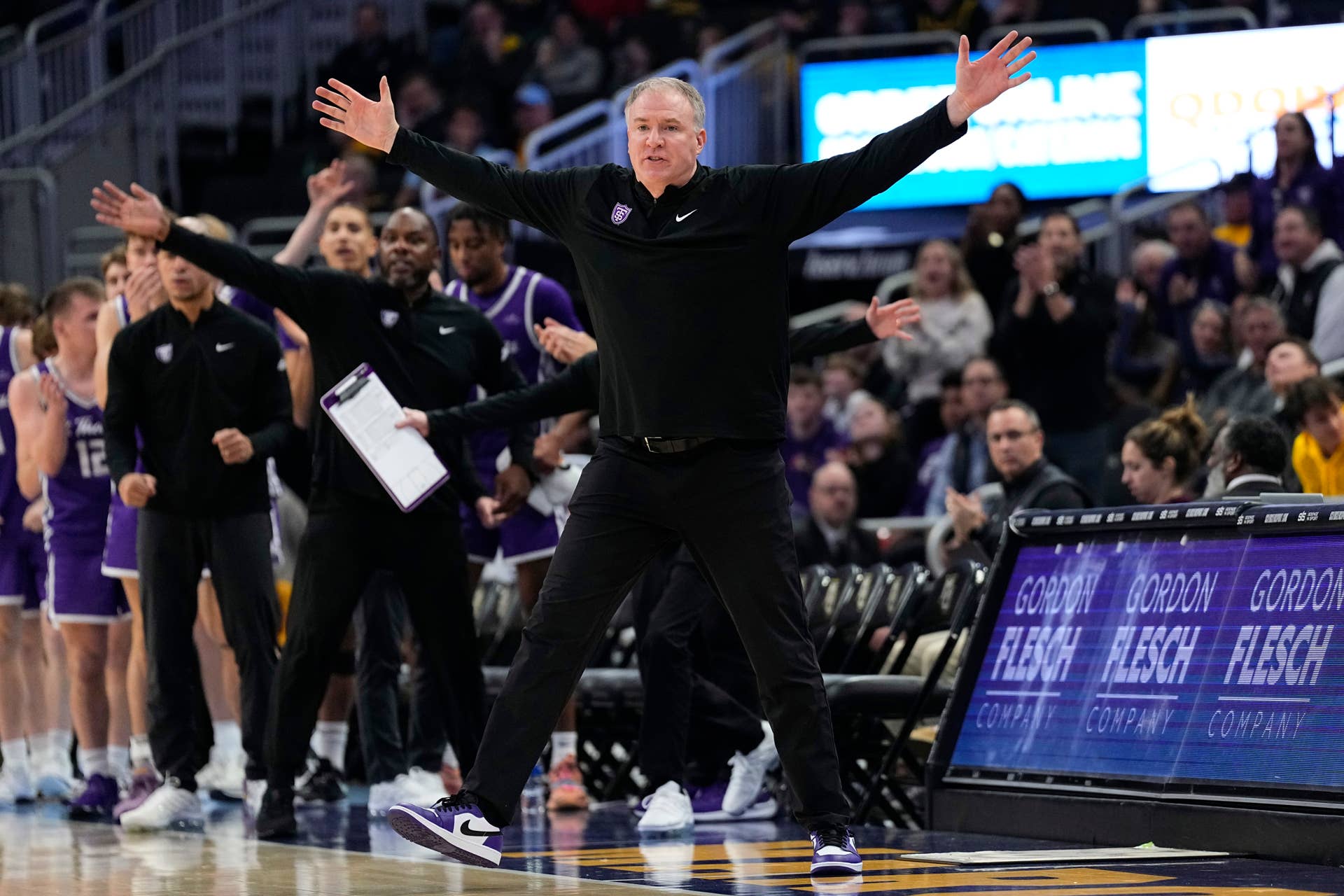 St. Thomas’ nation-best home win streak shows no signs of slowing ...