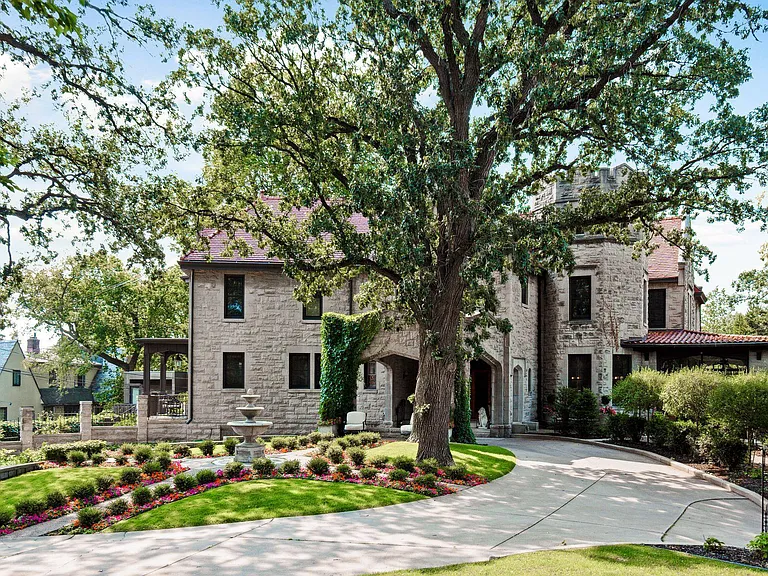 Gallery: Restored Lowry Hill estate listed for $3.5M - Bring Me The News