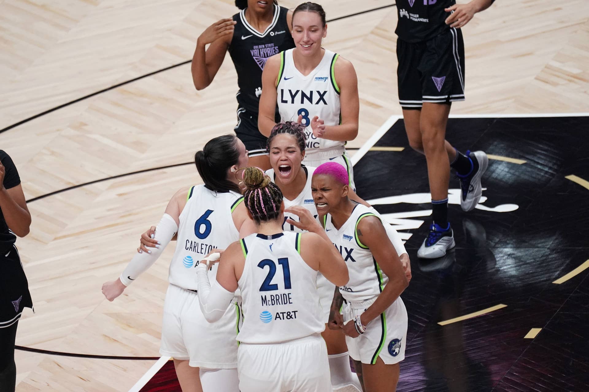 Lynx stun Golden State with historic 17-point comeback to advance in ...