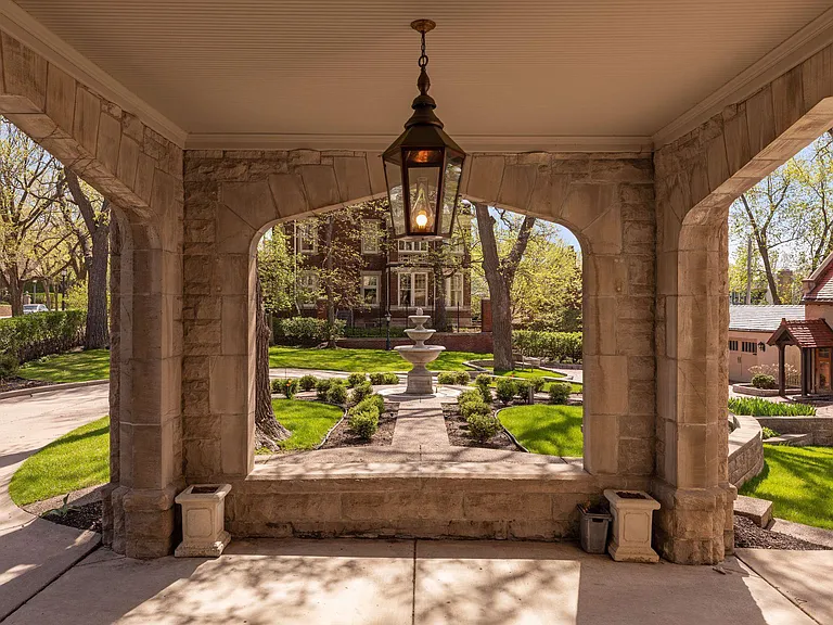 Gallery: Restored Lowry Hill estate listed for $3.5M - Bring Me The News