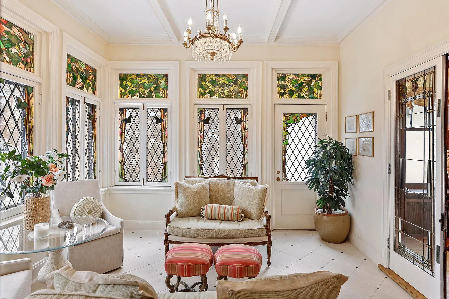 Gallery: Restored Lowry Hill estate listed for $3.5M - Bring Me The News